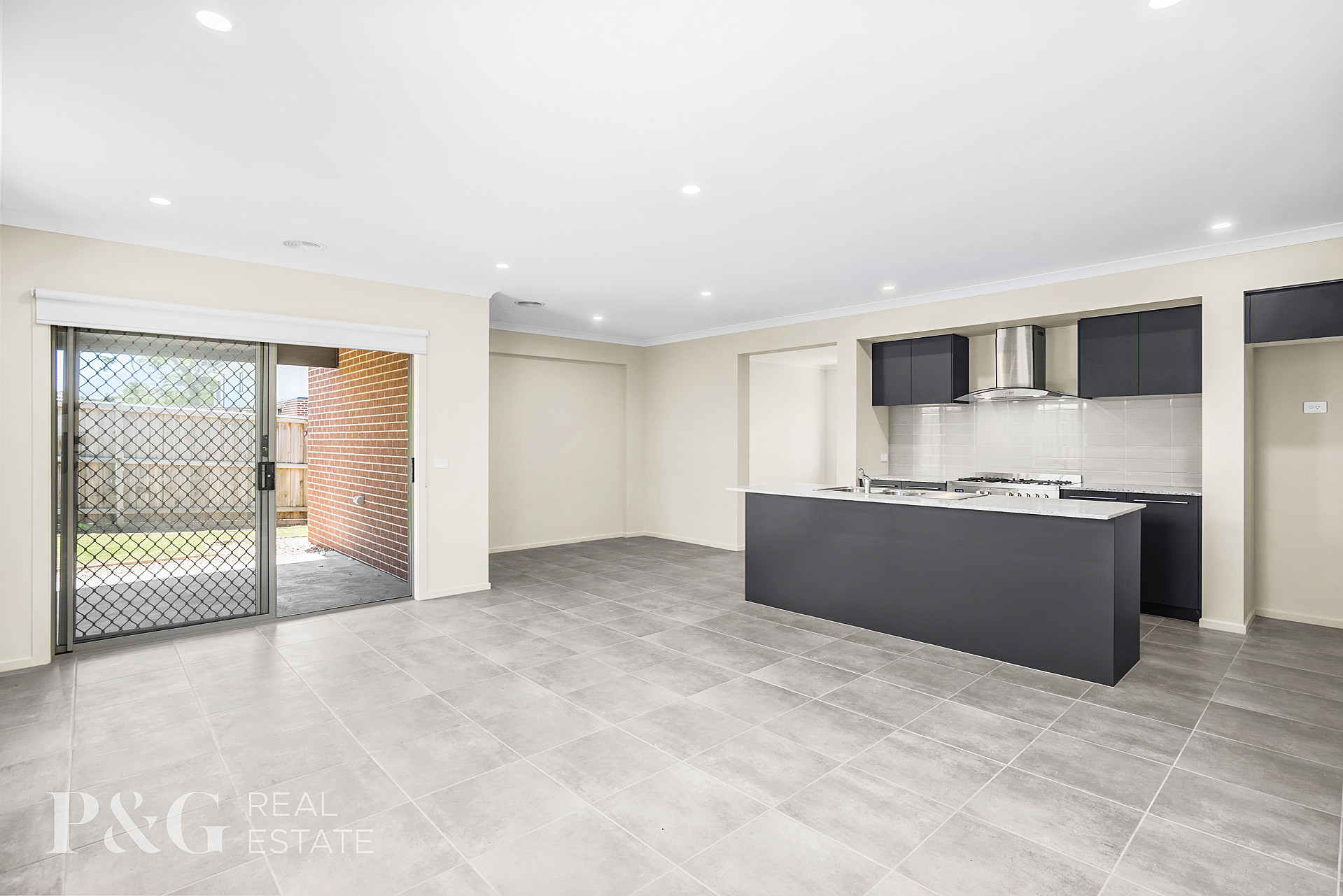 14 Sutton Way, OFFICER, VIC, 3809 $550 per week